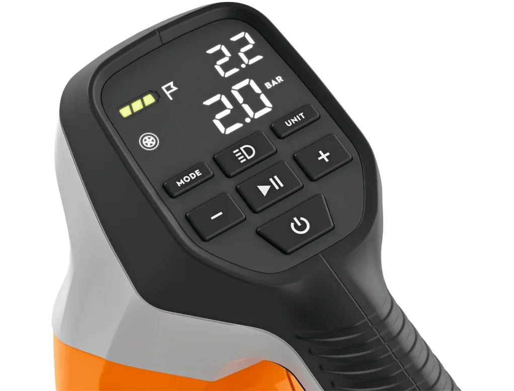 קומפרסור נטען 10.8v עד 360 ליטר בדקה צג דיגיטלי - גוף בלבד KOA 20 ...